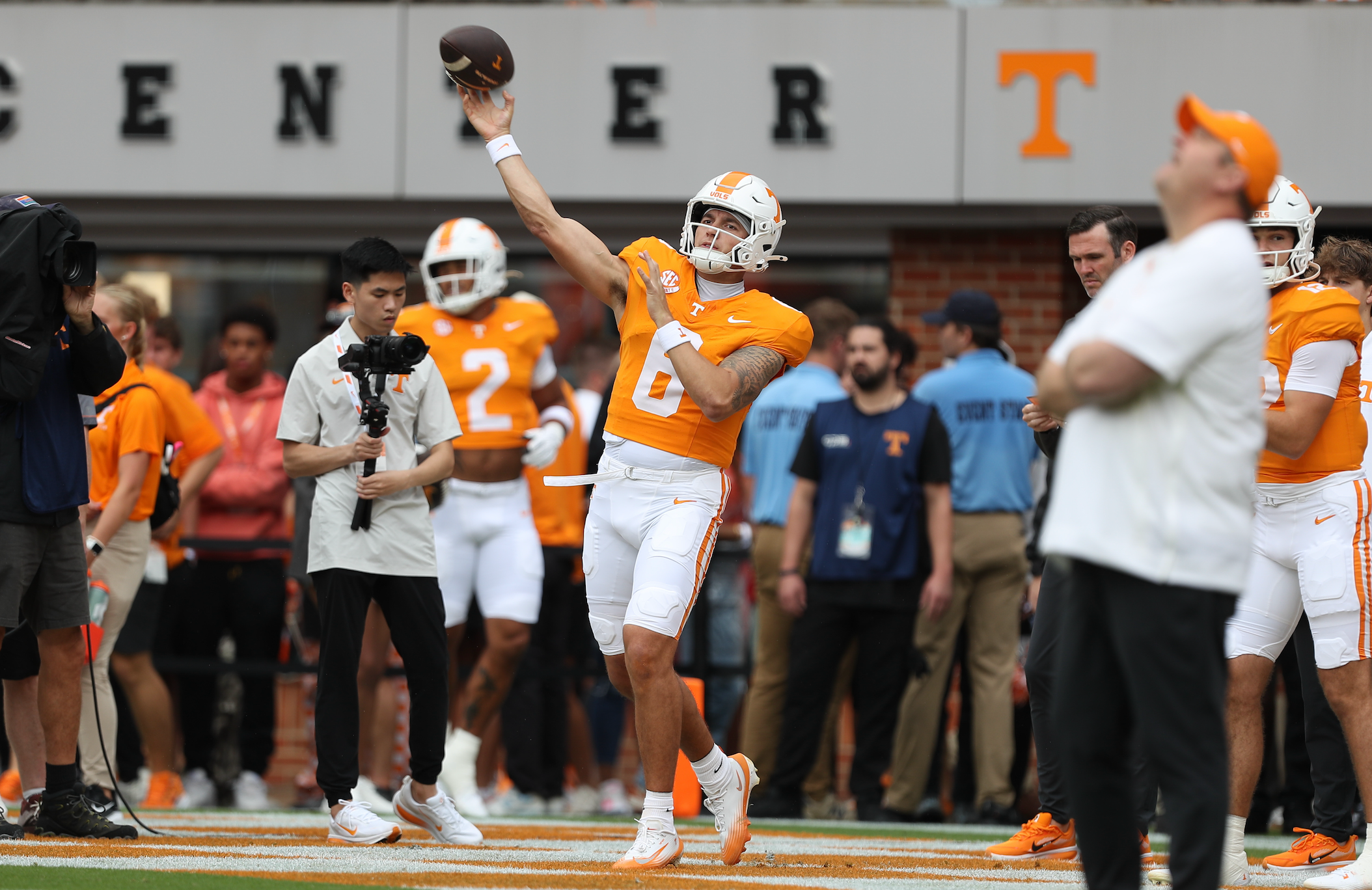 Tennessee Vols QB Joey Aguilar's mom goes viral for her reaction to her ...
