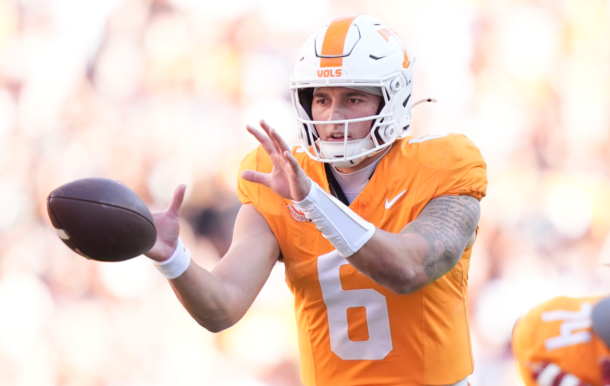 Tennessee head coach Josh Heupel sent an important message to Vols QB ...