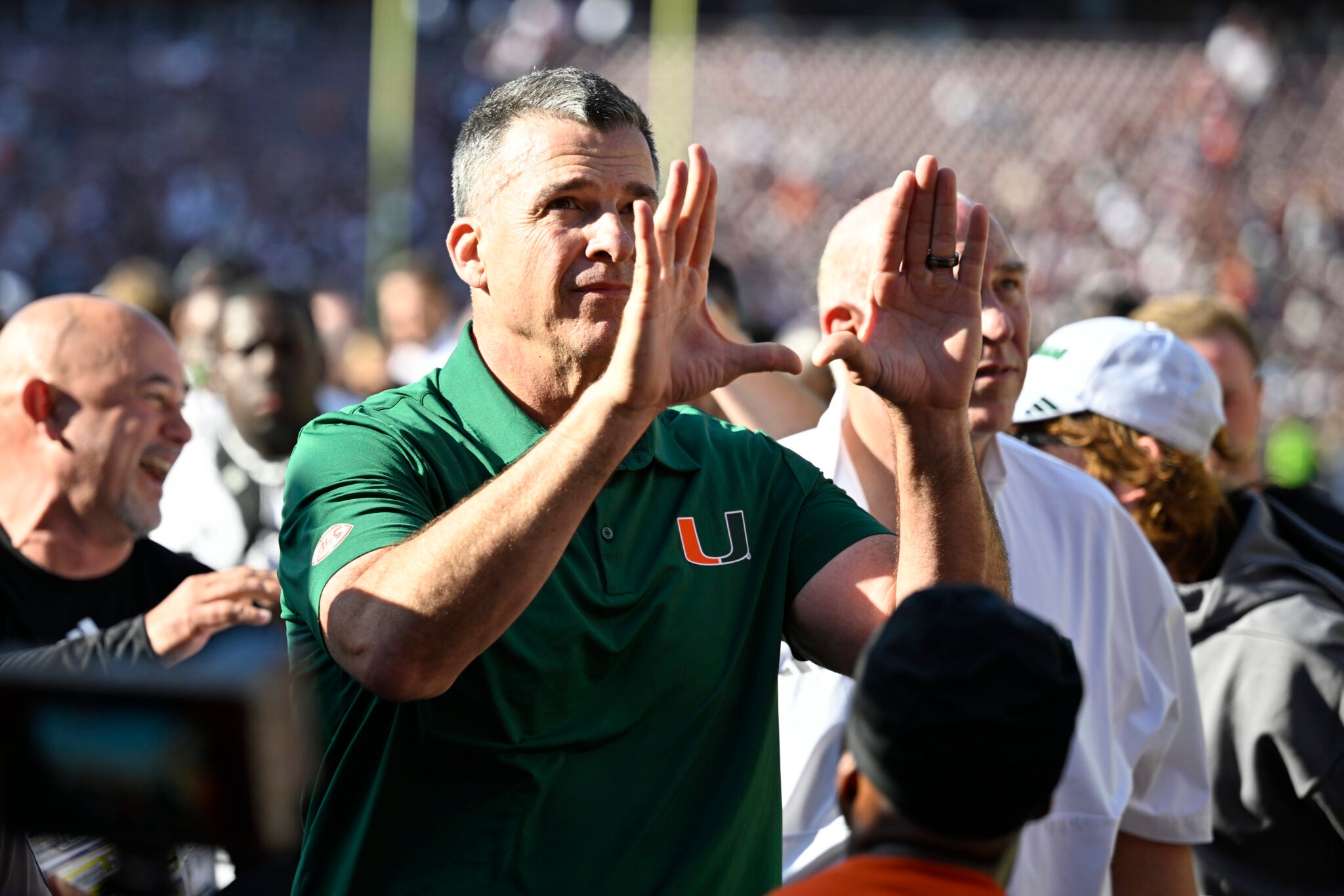 Mario Cristobal claps back at Kirby Smart with a hilarious Carson Beck ...