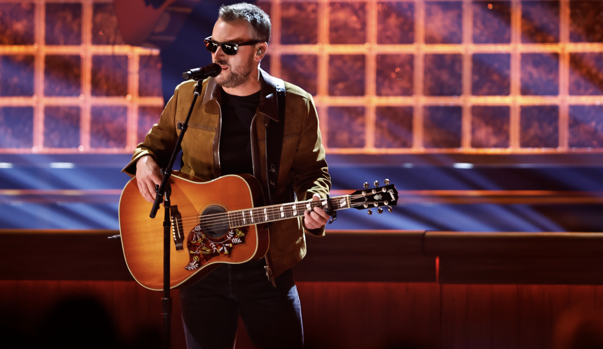 Country singer Eric Church shows love for the Tennessee Vols, despite ...