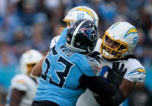 Grading the signing: Jamaree Salyer signing on with Dolphins to infuse ...