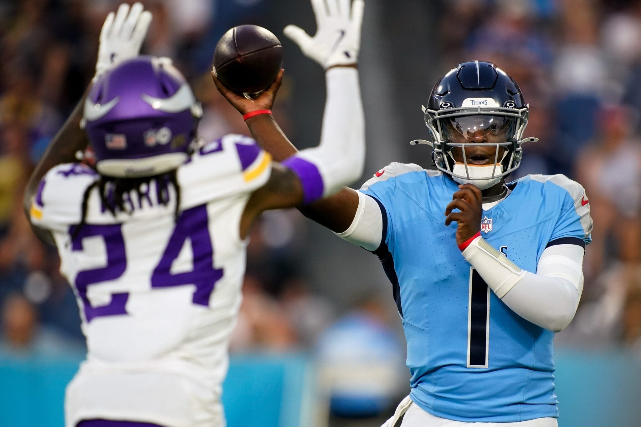 Minnesota Vikings have fascinating training camp battles outside of ...