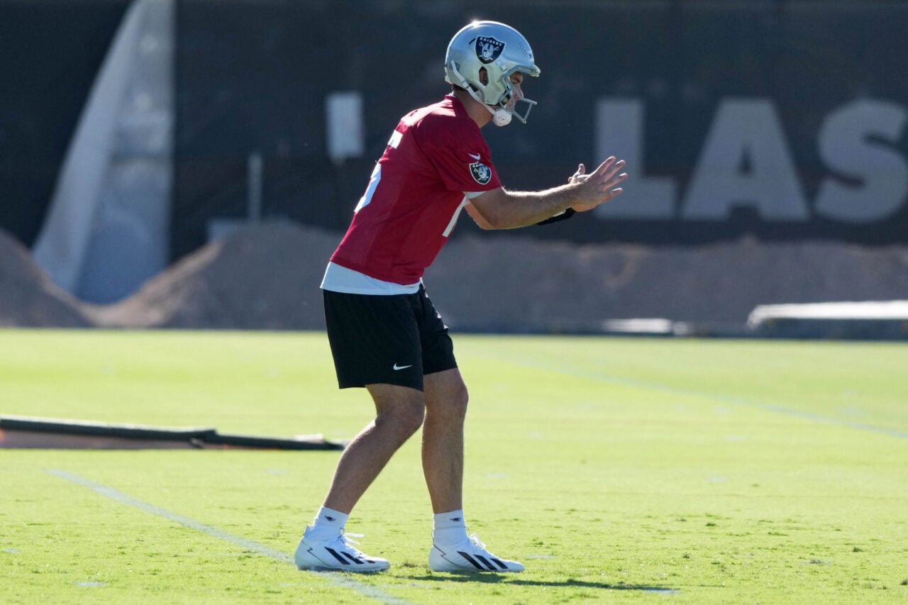 Tom Brady's first-ever words to Raiders quarterback Fernando Mendoza ...